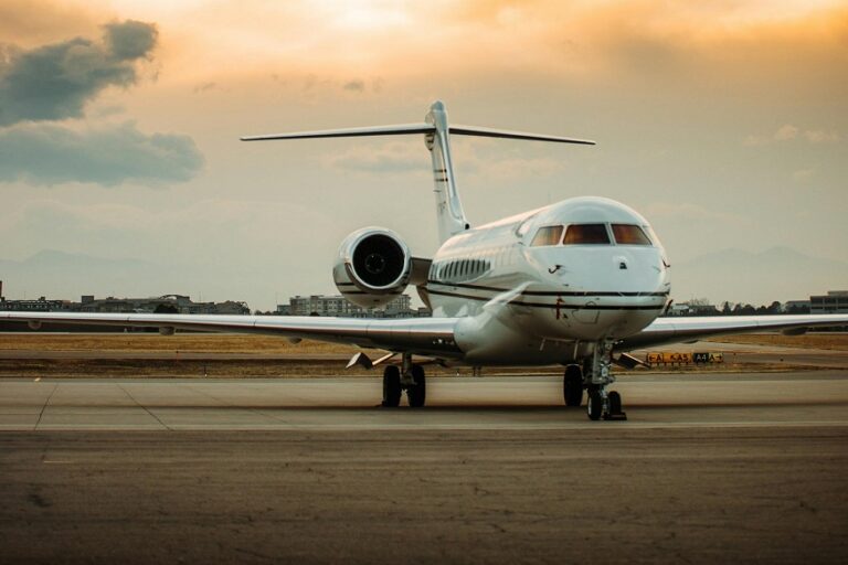 Private Jet Sales: Trends and Projections for 2025 ...
